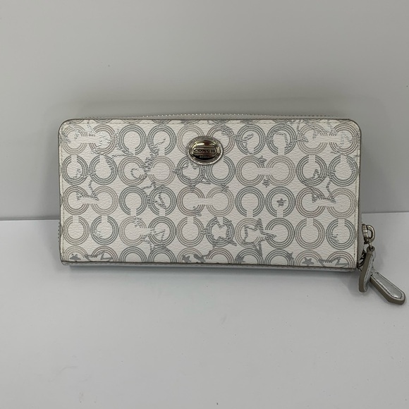 Coach | Bags | Coach Peyton Snow Queen Continental Wallet Silver Stars ...